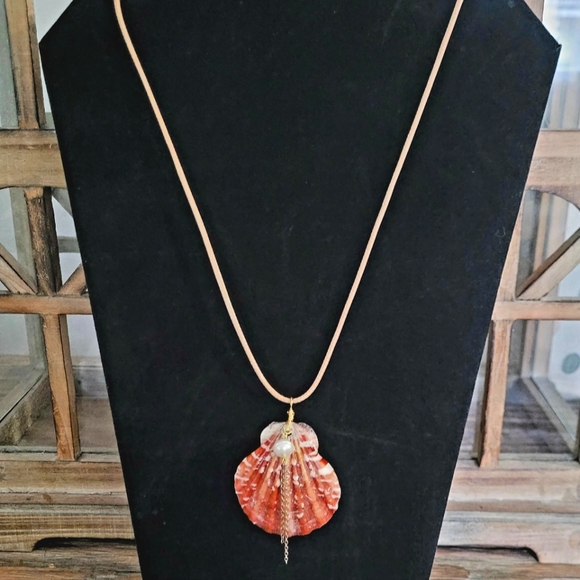 Simply Elizabeth | Jewelry | Authentic Pearl And Shell Necklace New Was ...